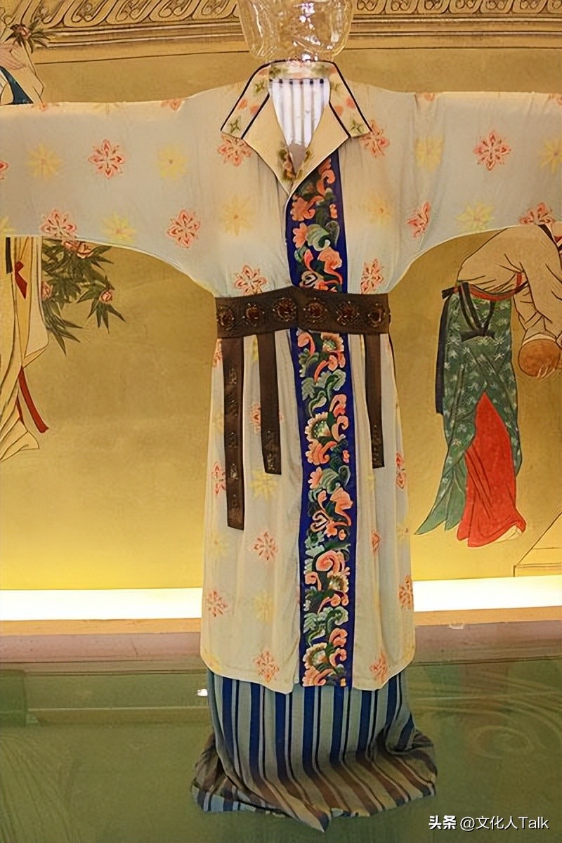 The Charm of Openness and Fashion Hufu in Tang Dynasty - iMedia
