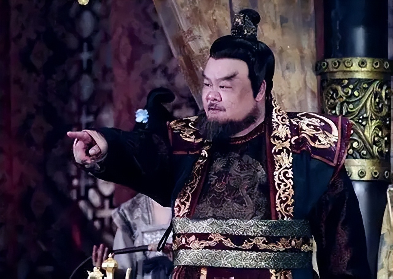 Before the chaos, why was An Lushan favored by Emperor Xuanzong of the ...