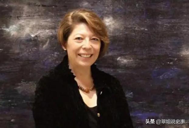 She is the eldest daughter of the fourth generation of the Jiang family ...