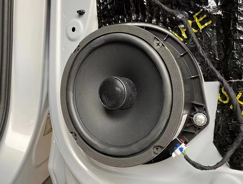 BYD Dolphin modified the front and rear sound fields of the opera ...