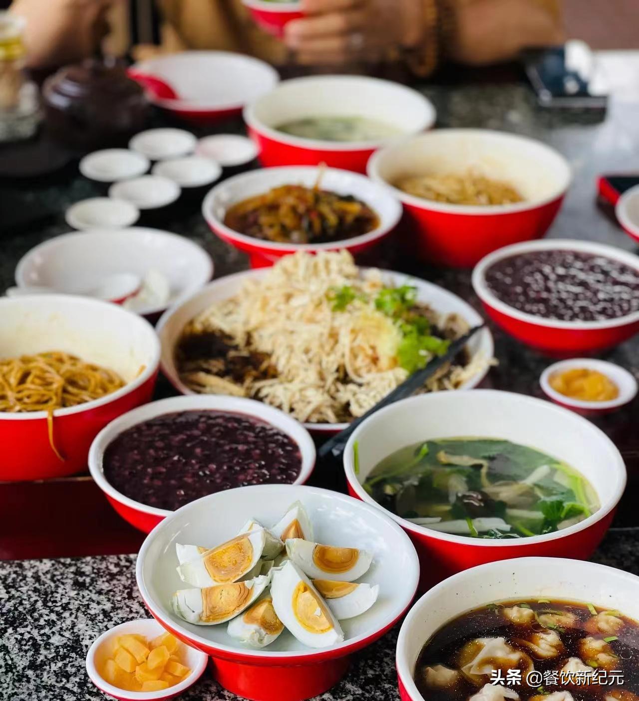 Water foreskin in the morning, water in the leather in the evening, and ...