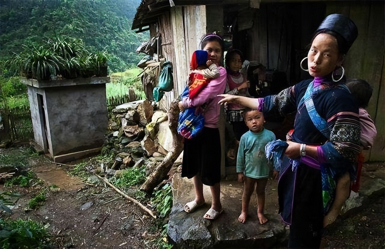 The remote countryside in Vietnam is very poor! Real filming of the ...