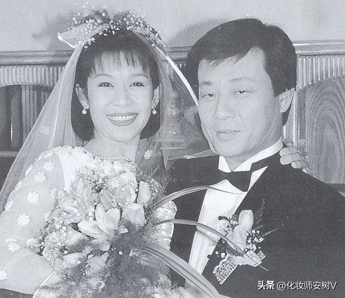 He is a famous Taiwanese actor who brought his lover home and lived ...