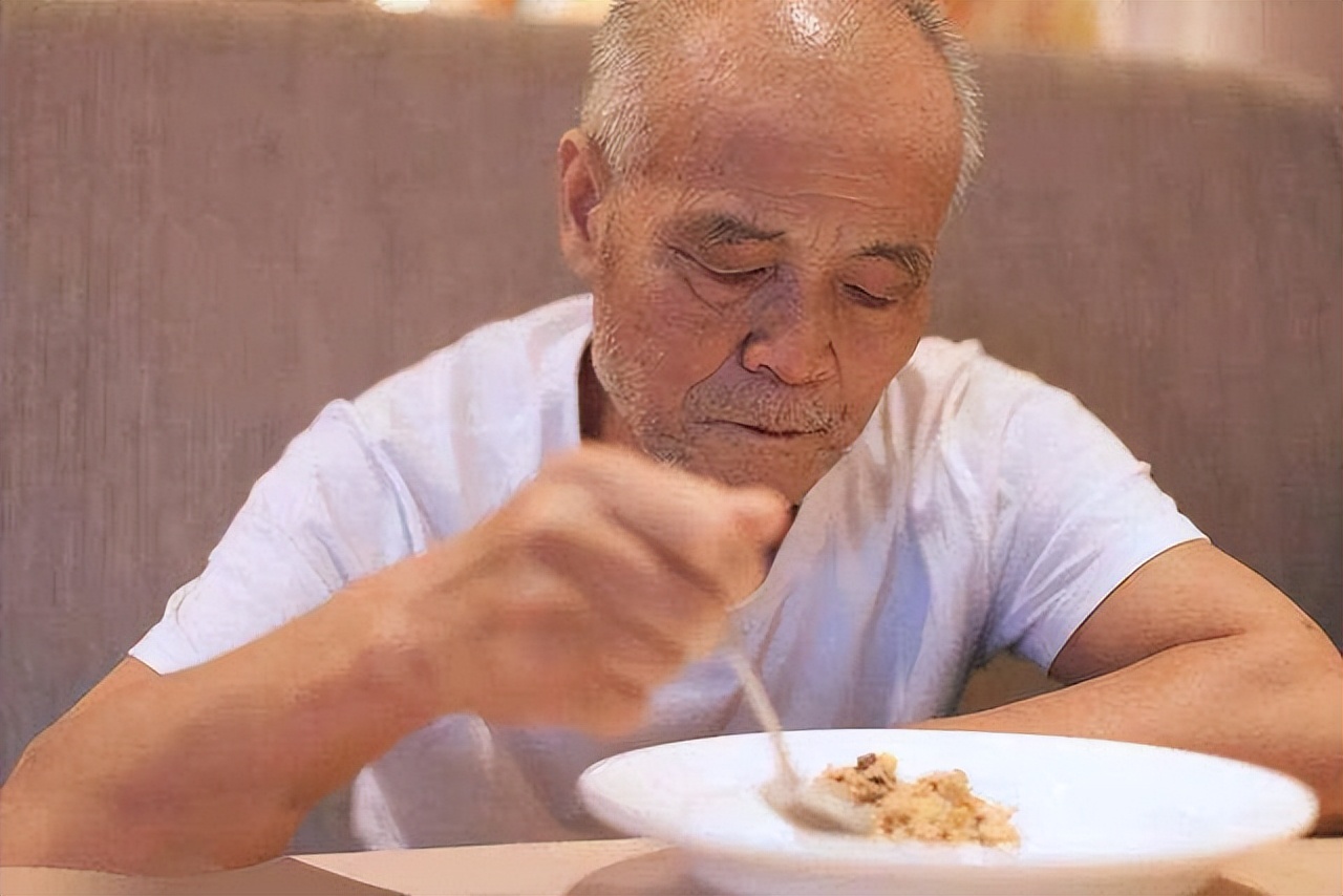 "Eat less, live longer"?People with small appetites or more likely to ...