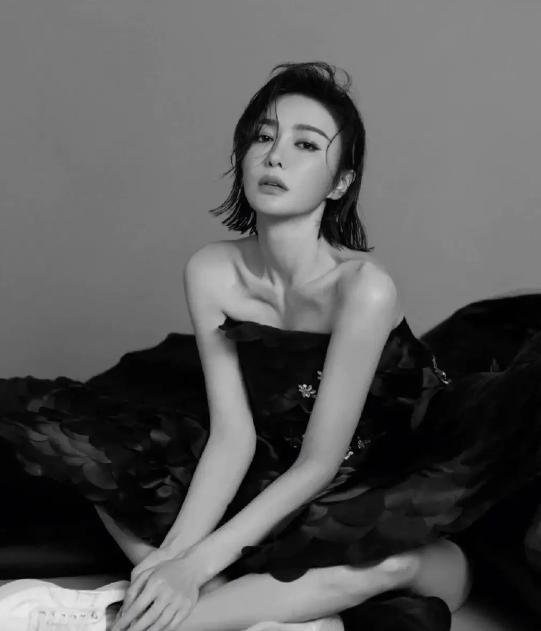 Qin Lan, who lived with Huang Xiaoming for 4 years and was unwilling to ...