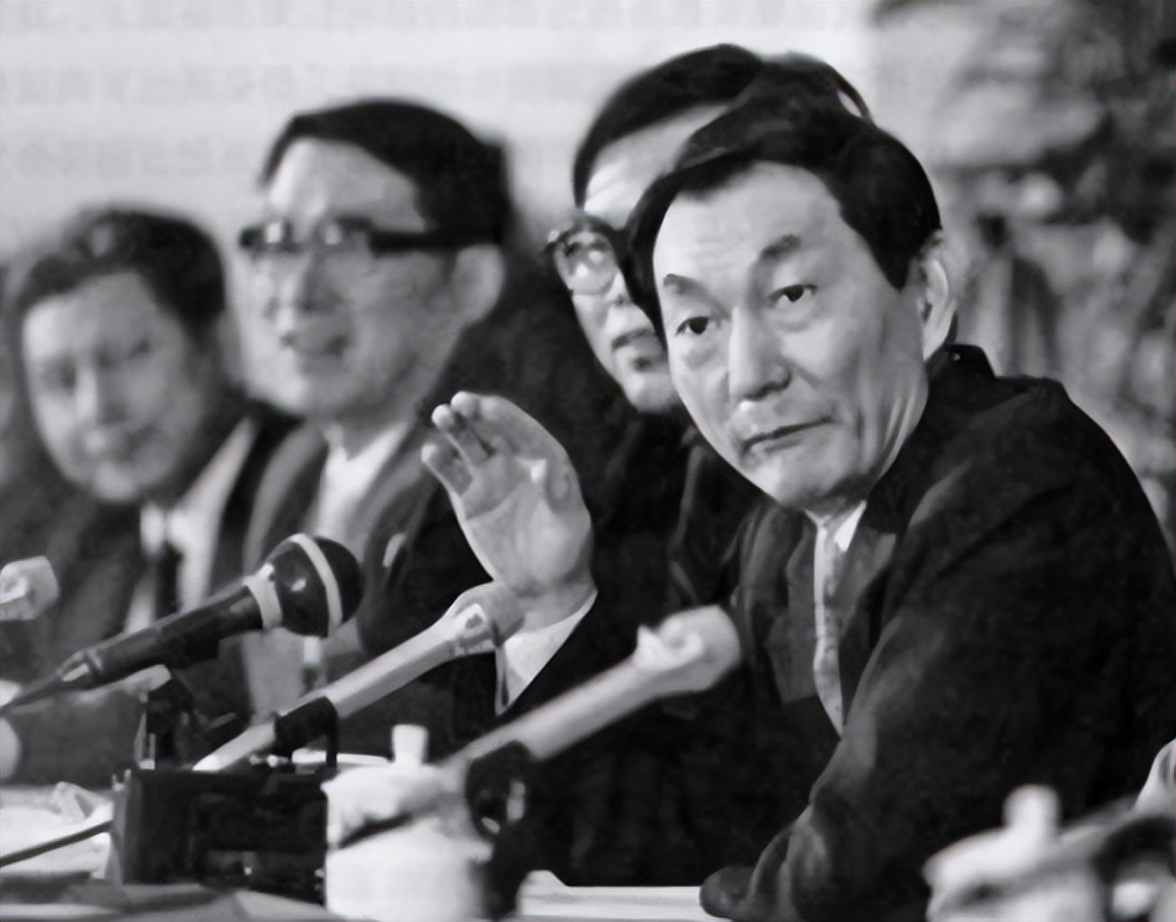 When Zhu Rongji inspected Yunnan, four words from the farmers made Zhu ...