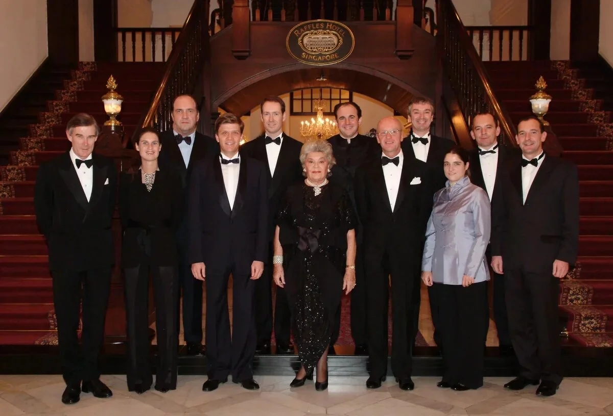 How rich are the super-rich Rothschilds?Just look at their membership ...