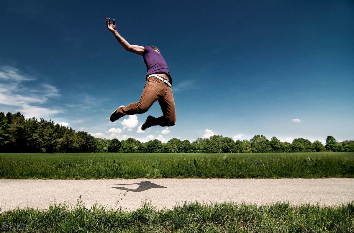 Please delete the scene of jumping from the car in the TV movie, some ...