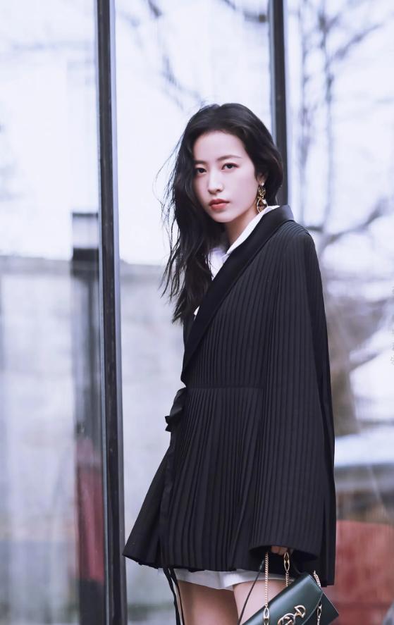 Xing Fei news?Zhou Yutong's new play?Hua Chenyu Shen Teng's melon? - iMedia