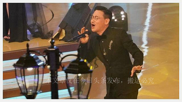 Jacky Cheung's 17-year-old daughter held a painting exhibition, her ...