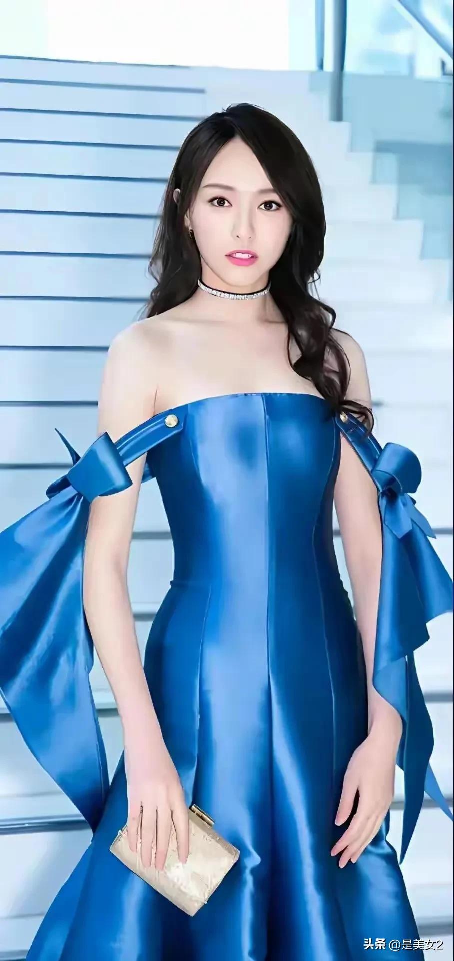 Tang Yan's 22 beautiful pictures, each one is a collector's edition - iNEWS