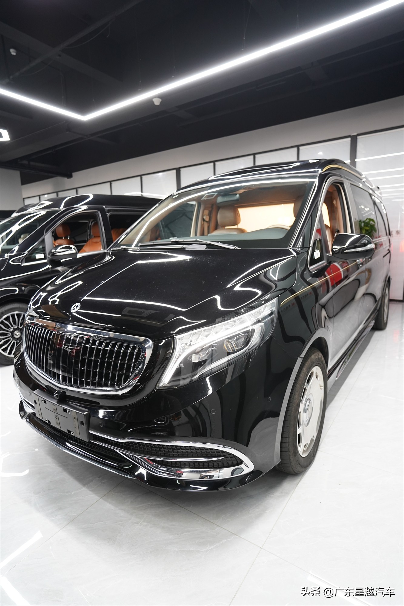 Mercedes-Benz's new nanny car, full partition privacy, multi-functional ...