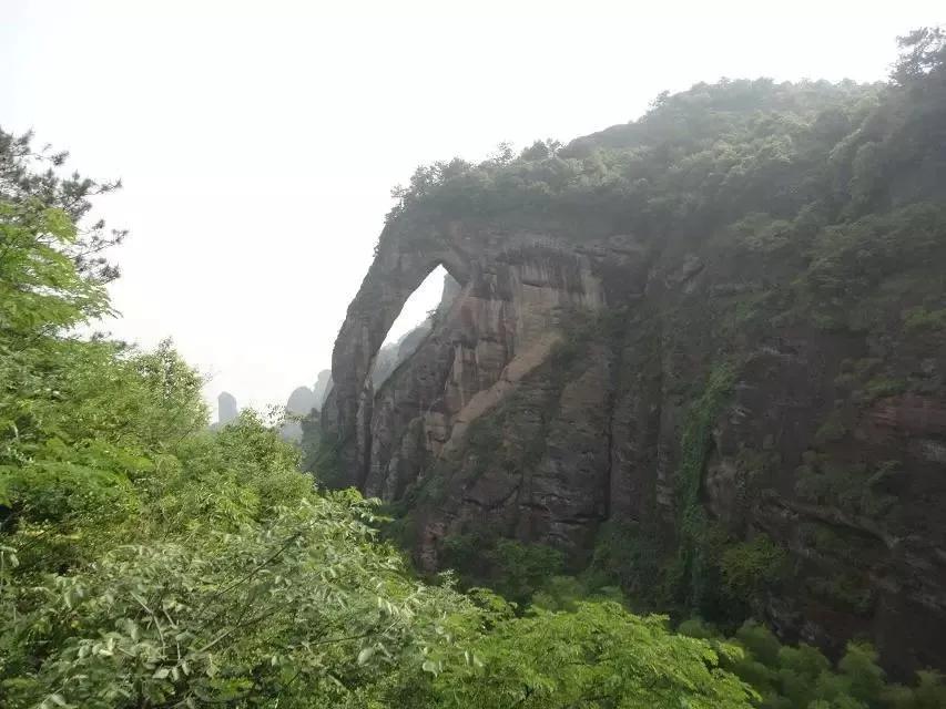 Longhu Mountain - iNEWS