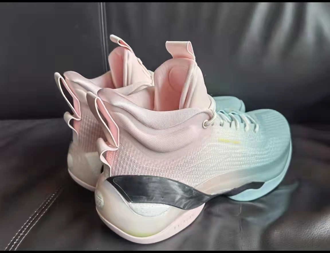 Anta KT7 gradient color matching exposure!A pair of new colors that may ...