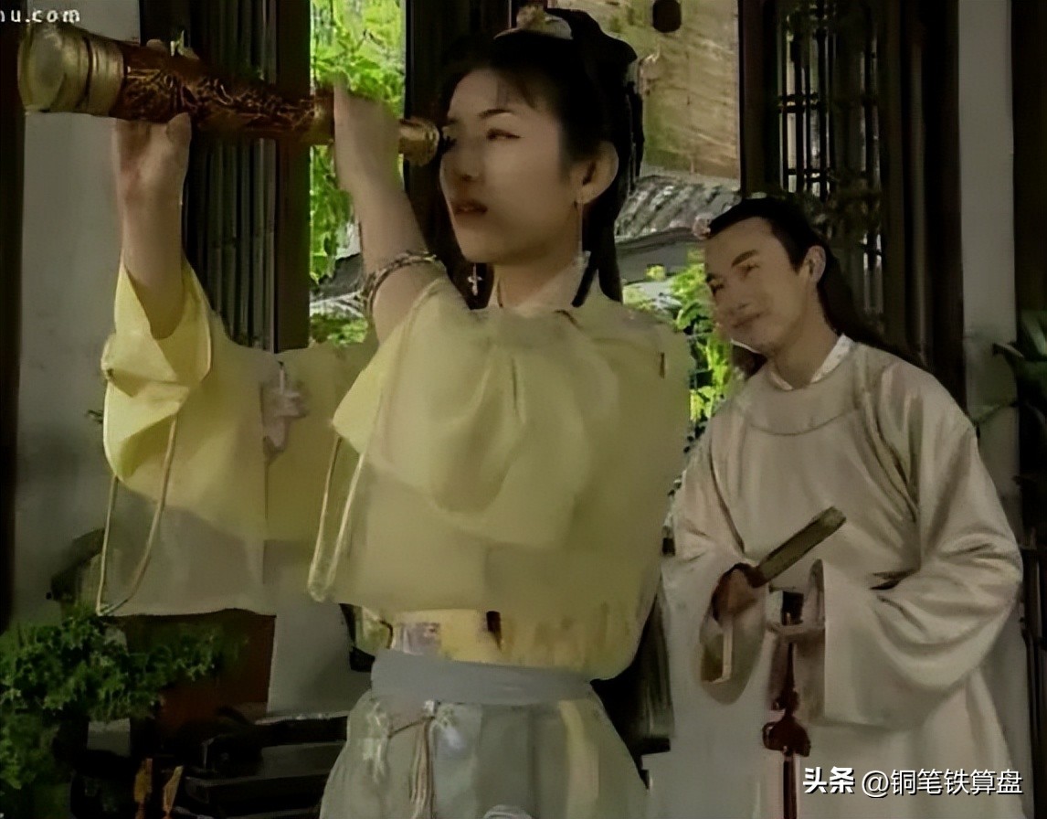 In "Wrong Sedan chair to marry the right man", Du Bingyan and Li Yuhu ...