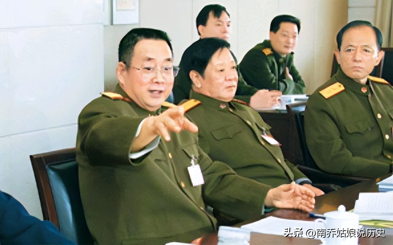 He made outstanding achievements in the counterattack against Vietnam ...