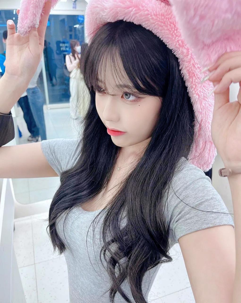 Lee Ji-soo, a young Korean variety showman, passed away suddenly at the ...