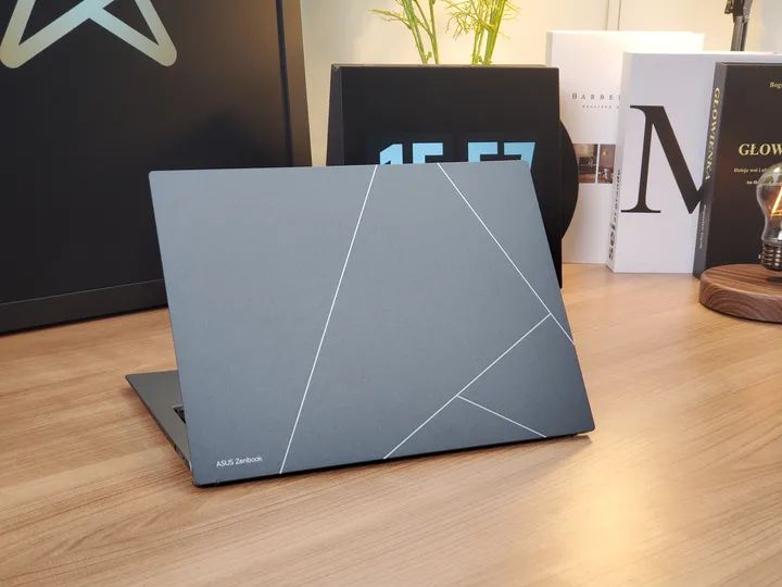The best ultra-thin and light notebook - Lingyao 13 2023 review - iNEWS