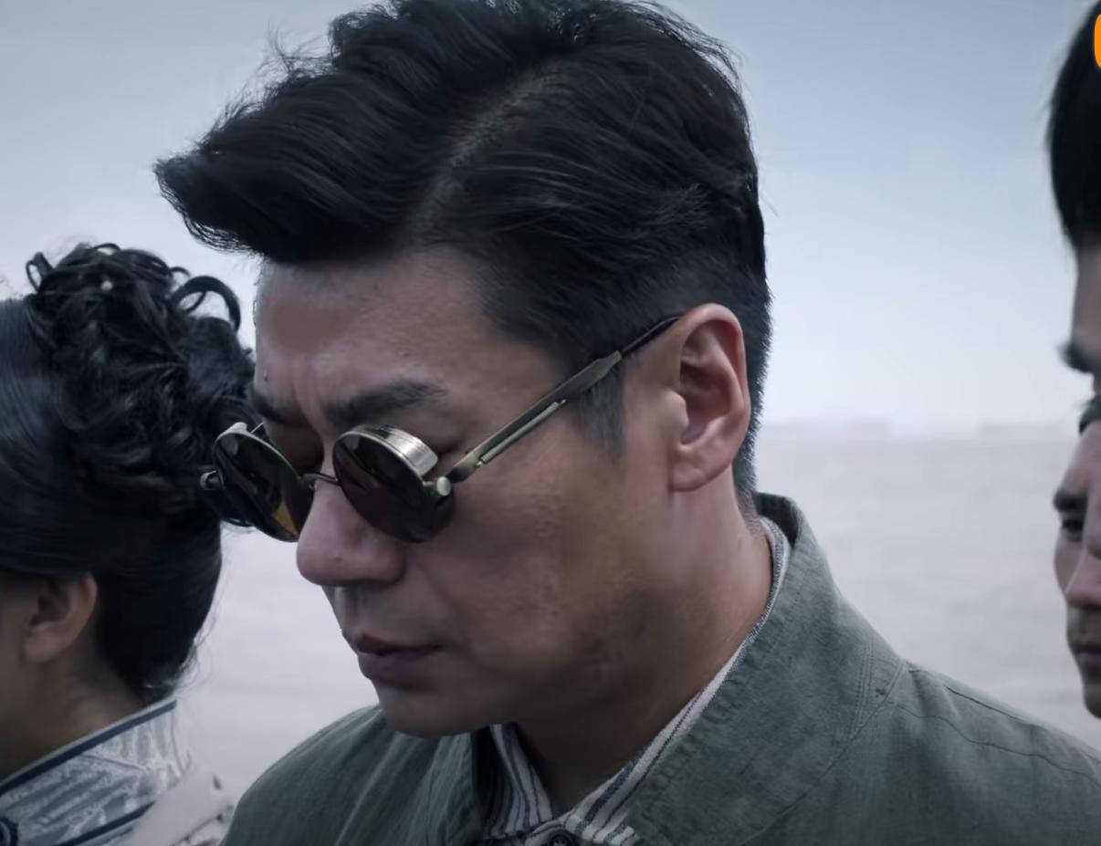 Xu Jia, a professional special forces soldier in "Dare to Fight", is ...