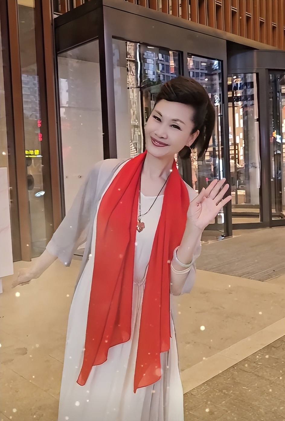 Yu Wenhua: Husband and wife show their affection in the same frame ...