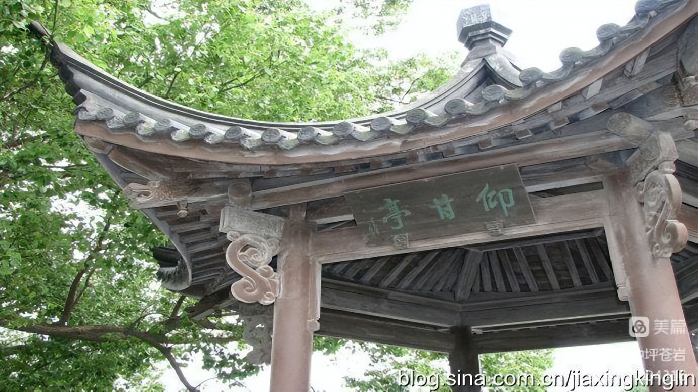 Ba Jin's Jiaxing Ancestral Residence and Li Family Ancestral Hall - iNEWS