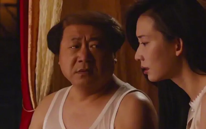 Someone once asked Lin Chiling: Was it awkward for you and Fan Wei to make a kiss scene? Lin ...