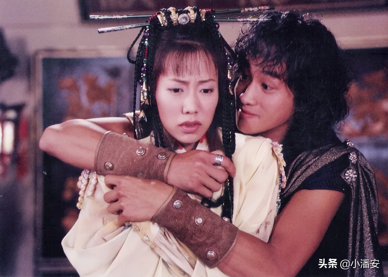 Falling in love with Nie Feng, but being possessed by Bu Jingyun, and ...