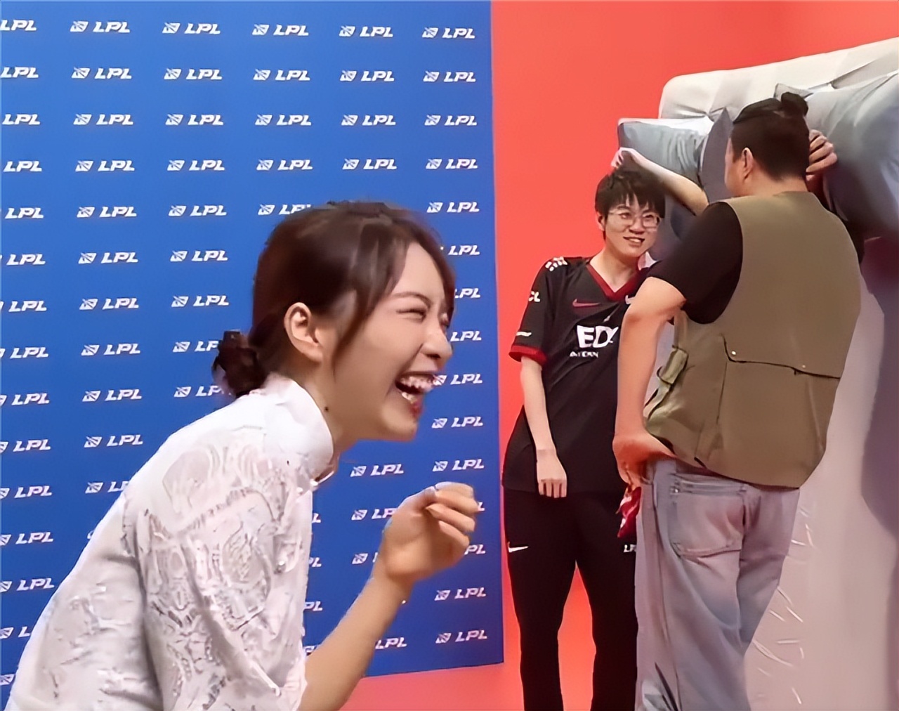 短短4天時間，jkl集齊「唱跳rap」等項目，出道萬事俱備只欠東風 - 頭條匯