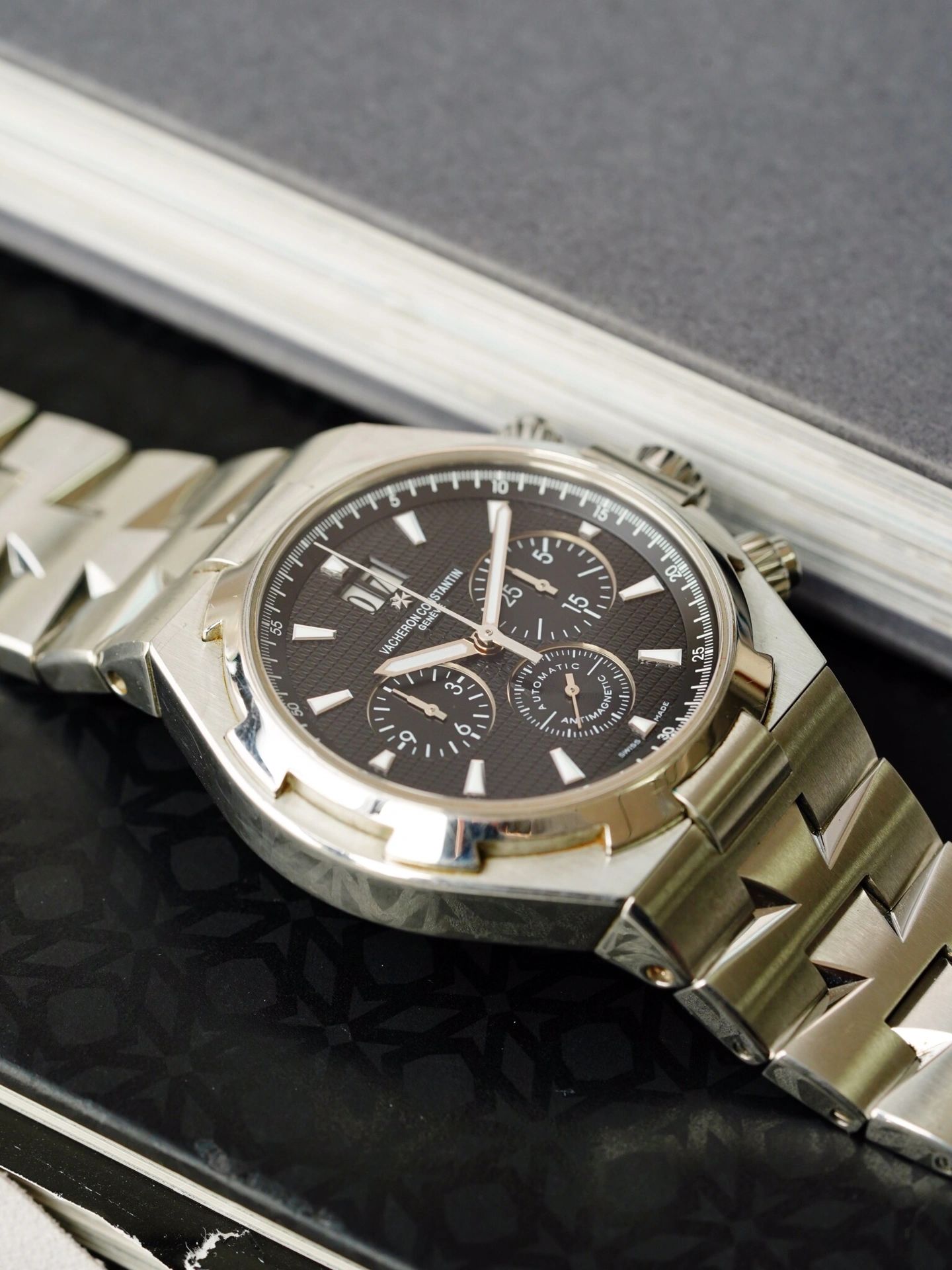 Less than 10 Vacheron Constantin's most popular products are available ...