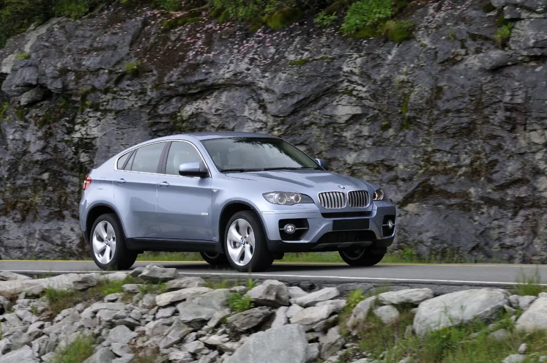 BMW X6 E72 ActiveHybrid imported 12 years ago - iMedia