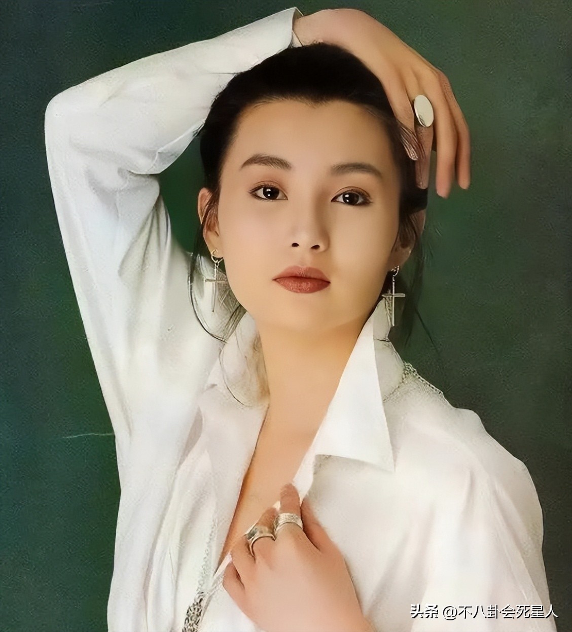 This time, the 60-year-old Ye Tong surprised the whole world - iNEWS