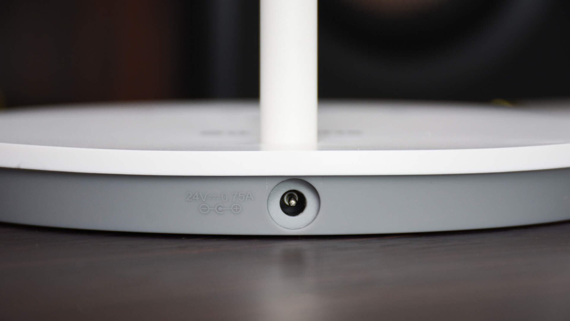 Shuke Eye Protection Desk Lamp L1: Simulates sunlight, intelligently ...