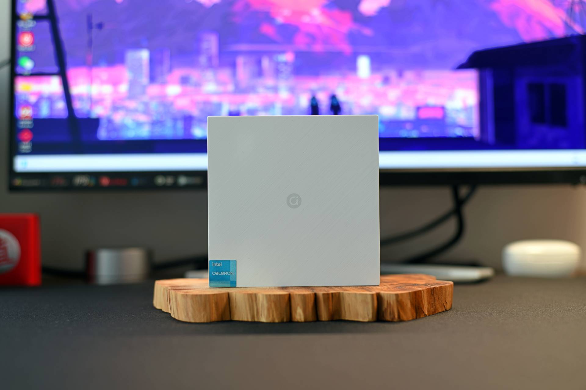 Smart helper for mobile office: ASUS a Douyou mini host - iNEWS