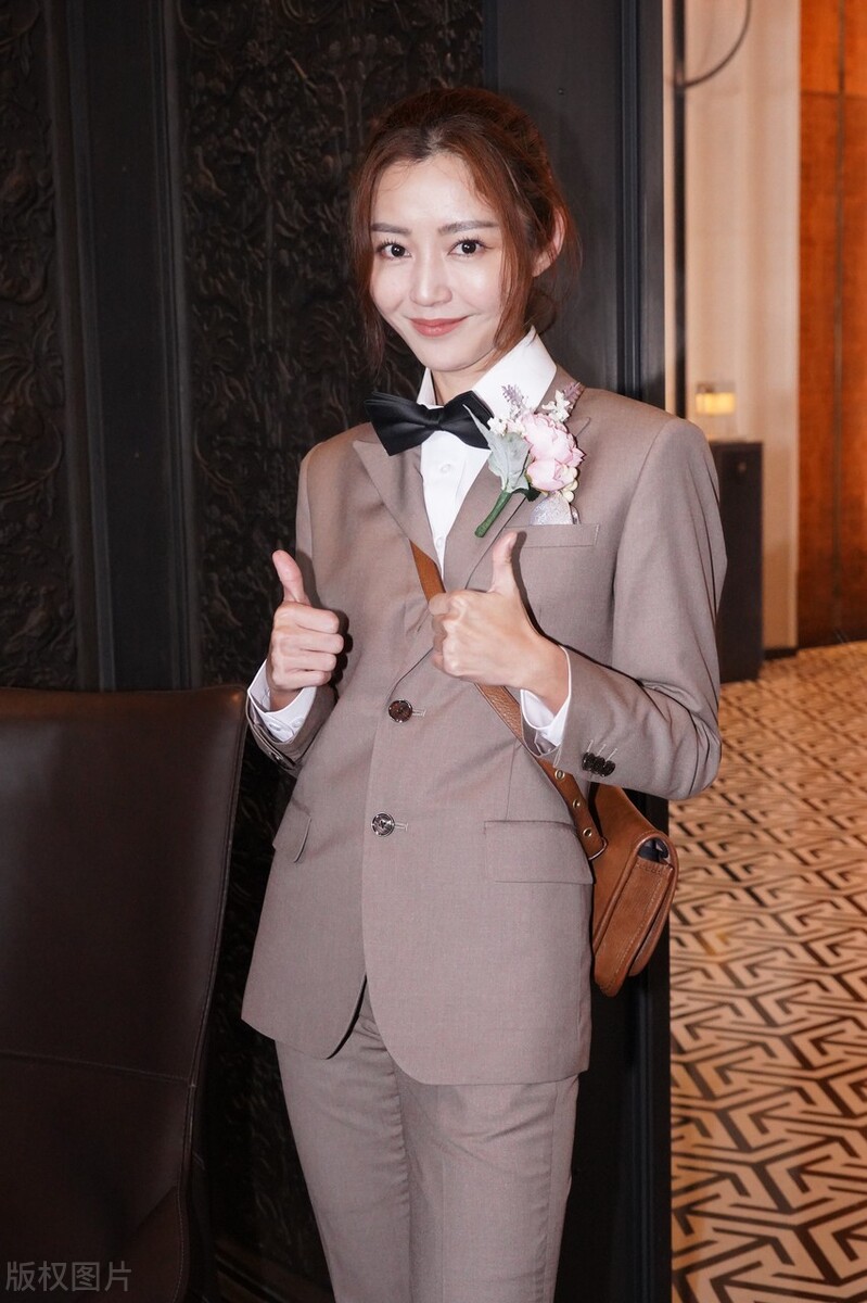 Wei Shiya attended the bridesmaid group - iNEWS
