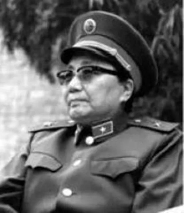 The 17-year-old female Red Army was almost buried alive. A double-gun ...