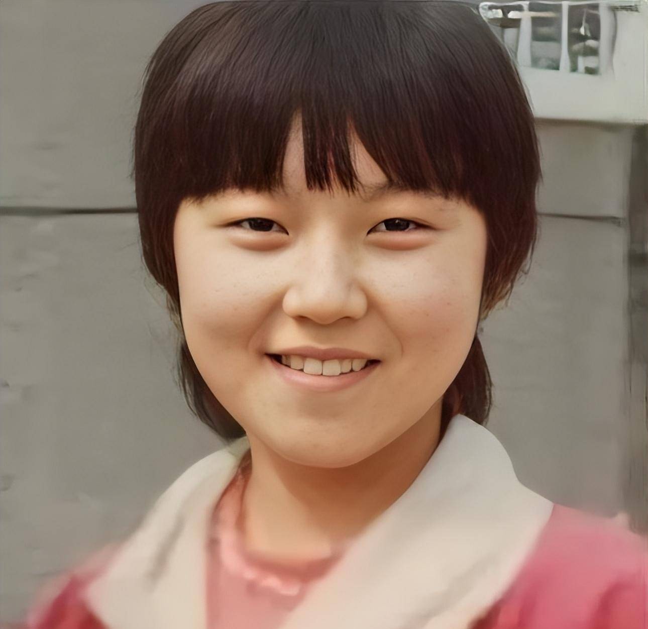 With mediocre looks and embarrassing acting skills, Yan Ni has no ...