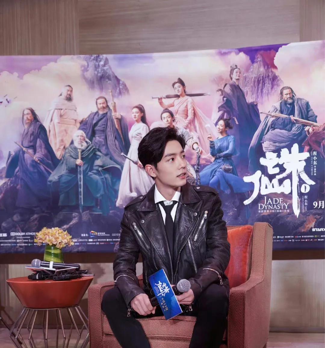 She is not Huang Rong Xiao Zhan in my heart but brother Jing in my ...