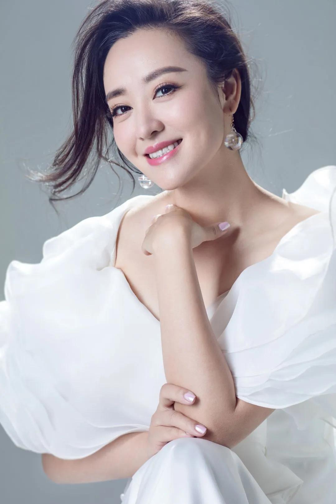 Beautiful singer: Zhou Xuan - iNEWS