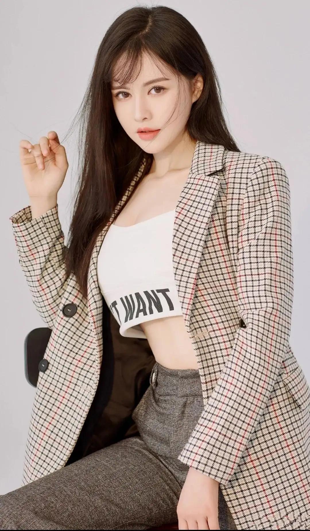 Stunning photo of Yun Qianqian - iNEWS