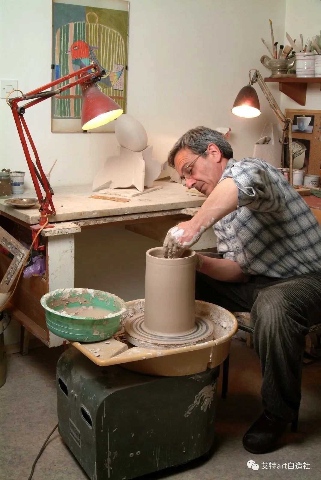 Velimir Vukicevic - Ceramic Art in Different Architectures - iNEWS