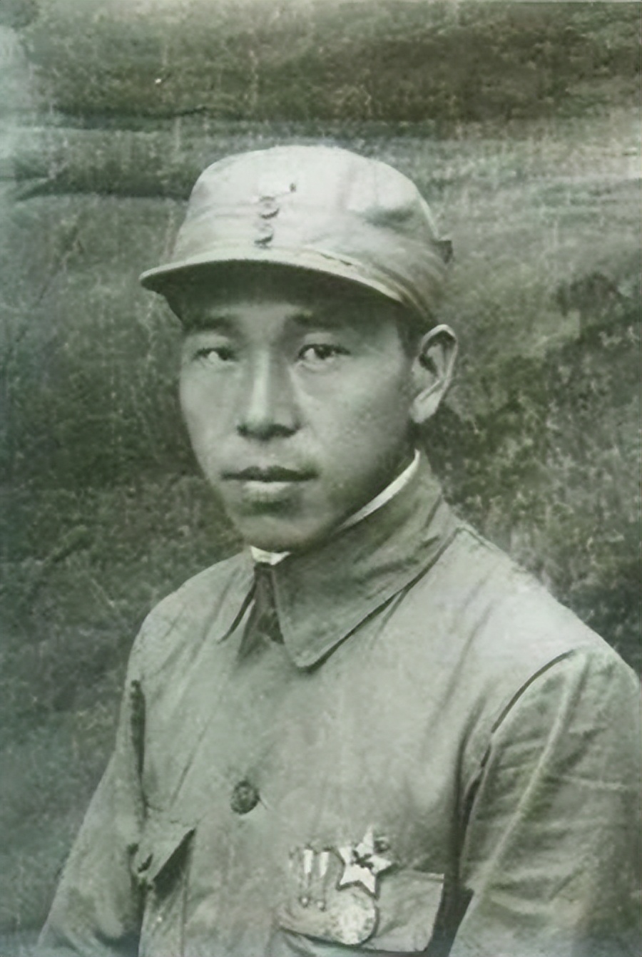 He is the commander of the 12th Corps of the Four Fields. He was ...