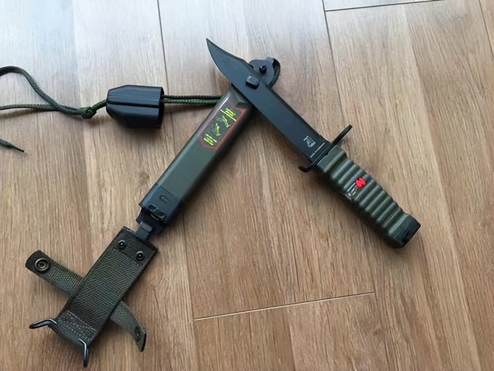 German modern cold weapon, Solingen KCB77 multi-purpose bayonet, - iNEWS