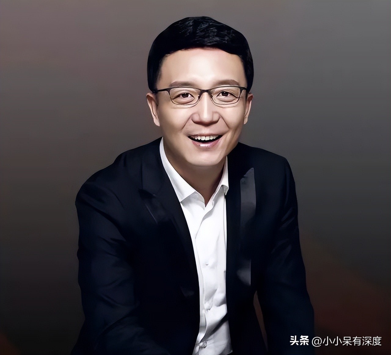 Lu Yiming, do you remember him? His wife, Tian Lan, not only looks pure ...