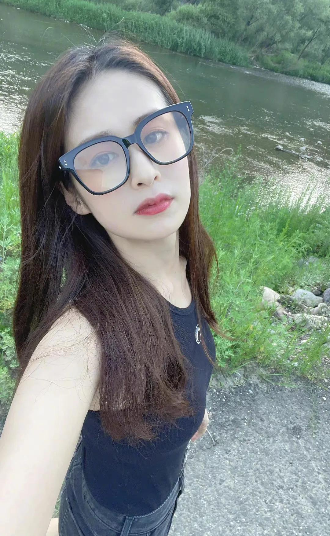 Beautiful actress Yinger - iNEWS