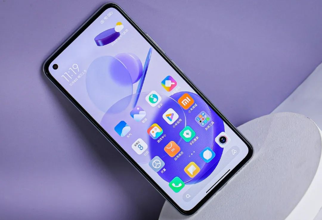 Two mobile phones weighing less than 170 grams have their own purchase ...