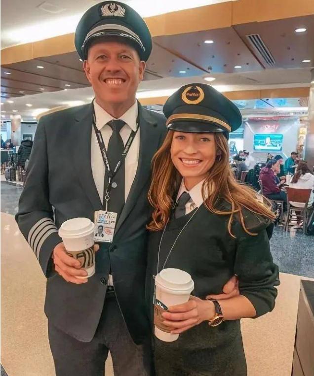 The flying family makes history: a family of four are all pilots, and ...