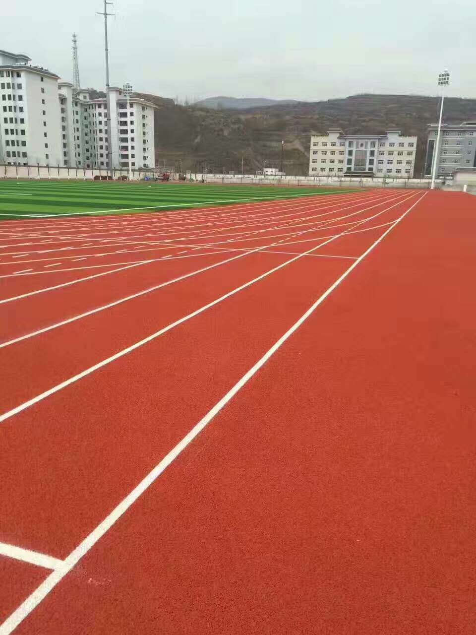 Why is plastic track the first choice for running venues? - iMedia