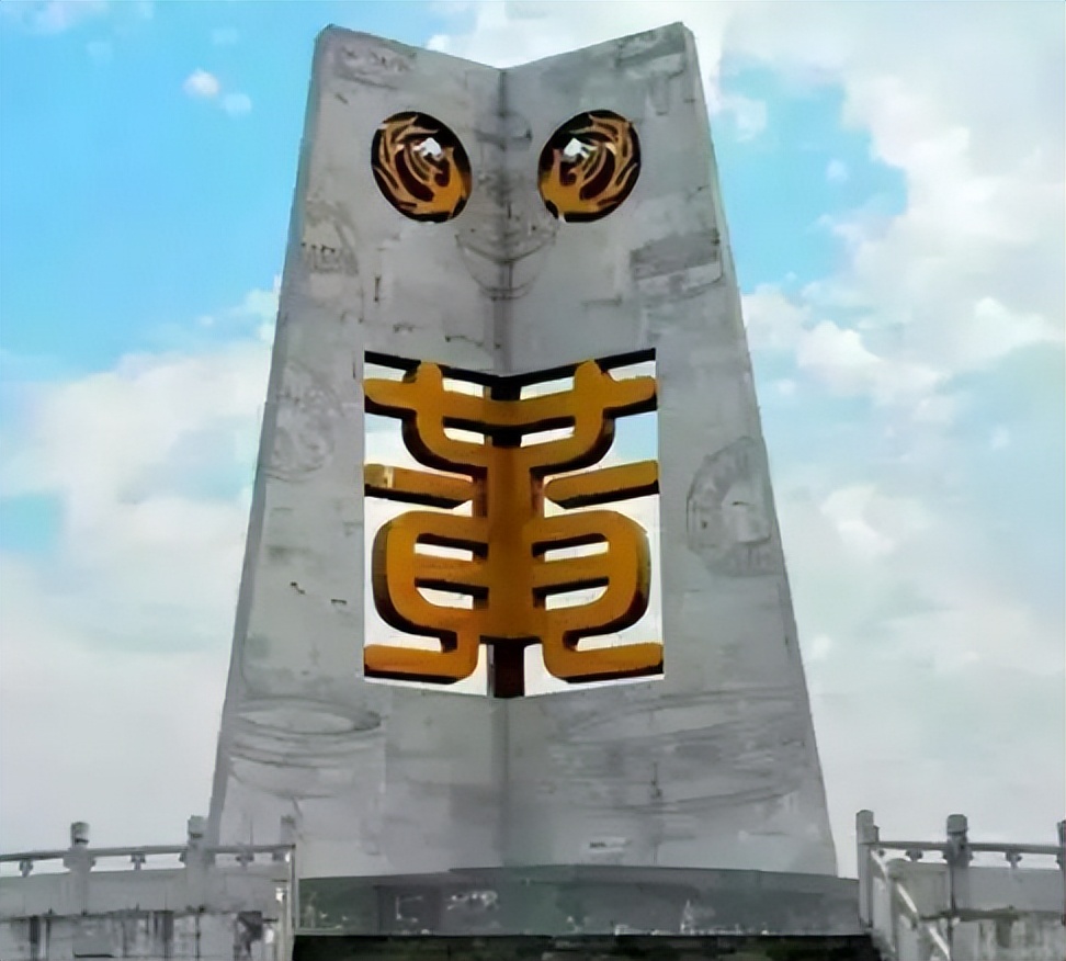 Ms. Huang released the single "Huang" and the famous agent Zhang Yiyi ...