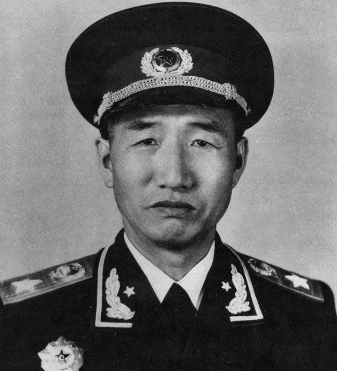 In 1950, when Yang Dezhi passed by Jinan, Xu Shiyou told him: After ...