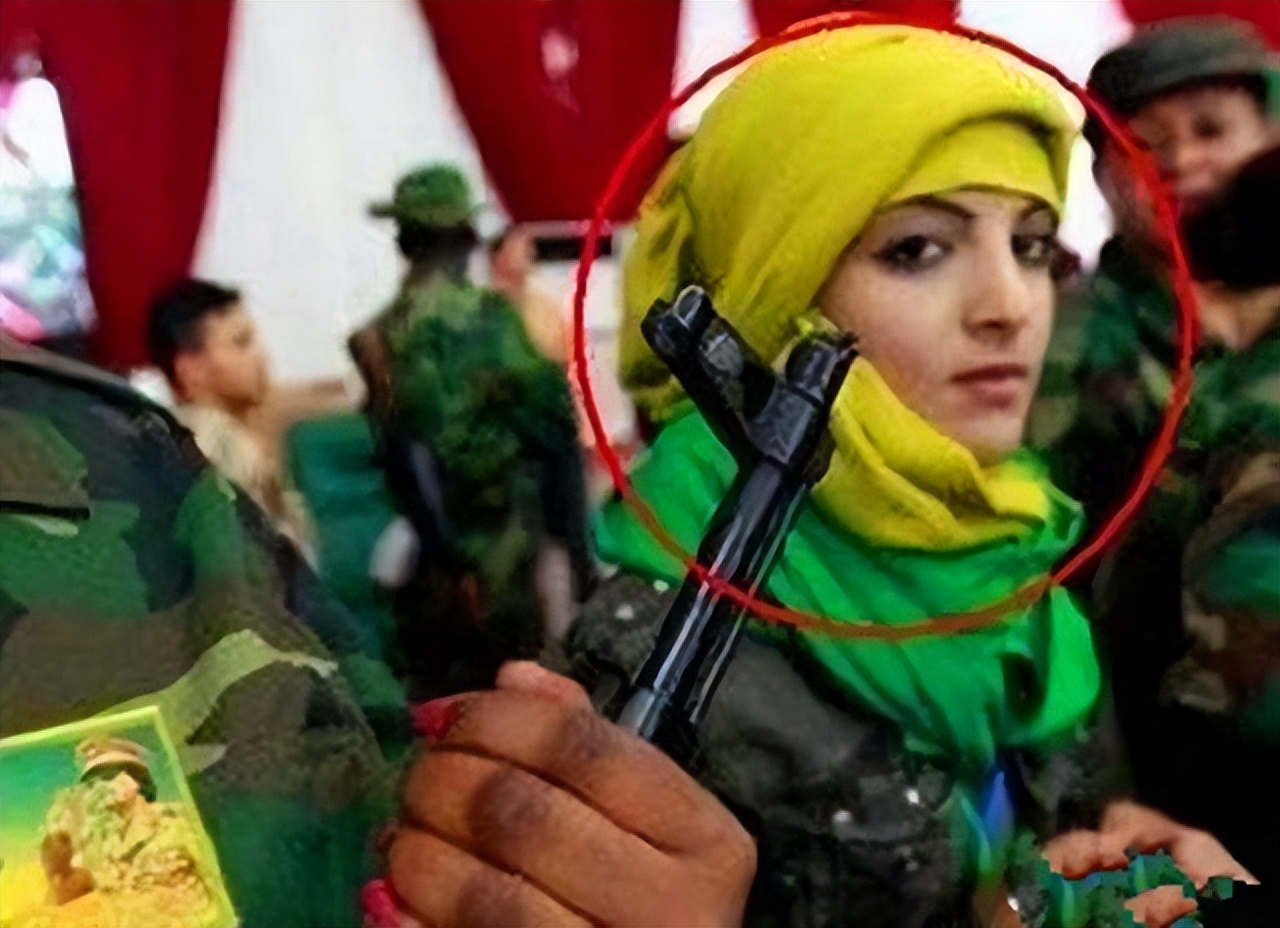 Why did Gaddafi's favorite beautiful bodyguard stay with him to the ...